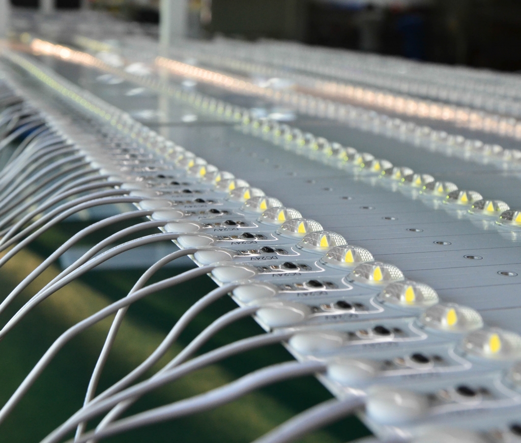 Hitechled | Soluzioni Led per comunicare e illuminare