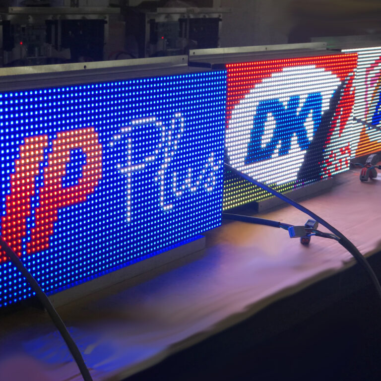 Hitechled | Soluzioni Led per comunicare e illuminare